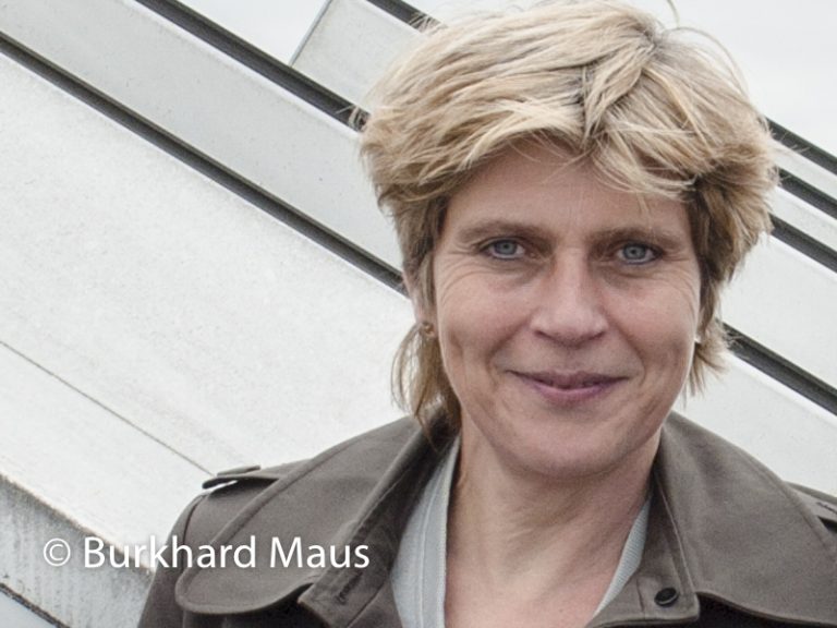 Les curatrices des arts - (8): Britta Peters - Mensch Maus...