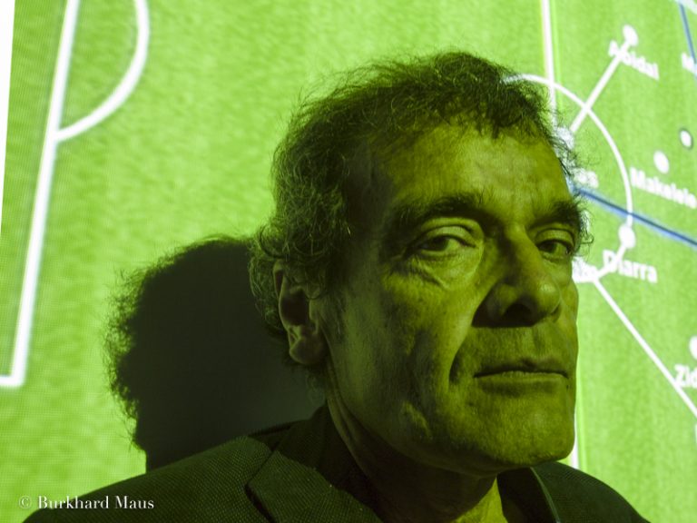 Harun Farocki : Le film „Aufstellung“ (ifa-online) - Mensch Maus...